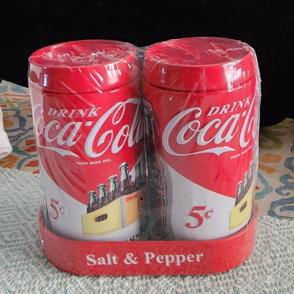 Coca Cola | Dining | Cocacola Salt And Pepper Shaker | Poshmark